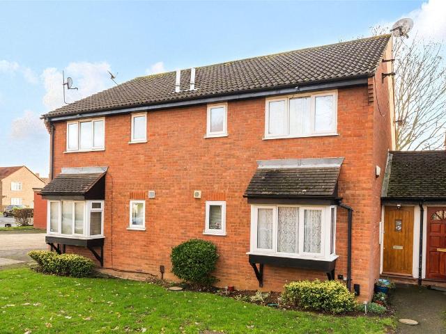 Firs Close, Mitcham CR4, 1 bed terraced house to rent, £1,400 pcm | PrimeLocation