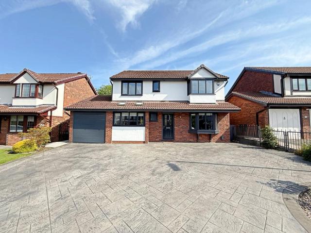 Firs Road, Bolton, BL5 4 bed detached house to rent £2,100 pcm £485 pw