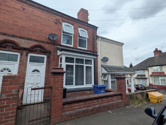 Firs Street, Dudley DY2, 3 bed property to rent, £1,195 pcm | PrimeLocation