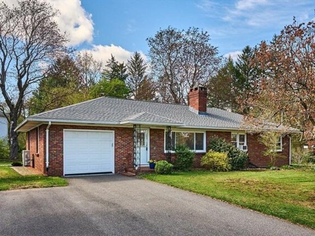 First Ave, Easthampton, Home For Sale