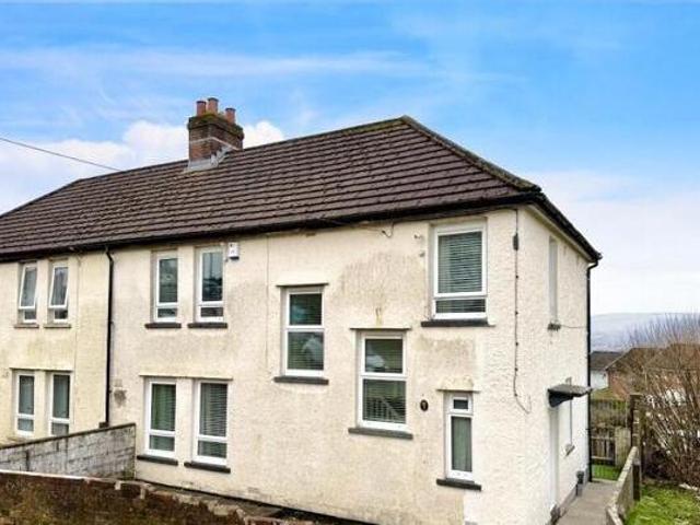 First Avenue, Galon Uchaf, 4 Bedroom Semi detached