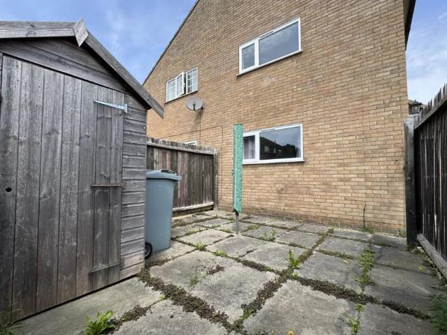 First Avenue, GRANTHAM