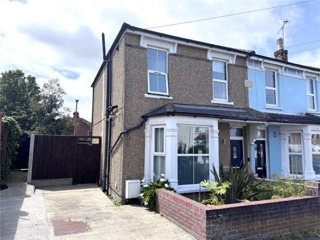 First Avenue, Dovercourt, Harwich, Essex CO12, 3 bed detached house to rent, £1,250 pcm | PrimeLocation