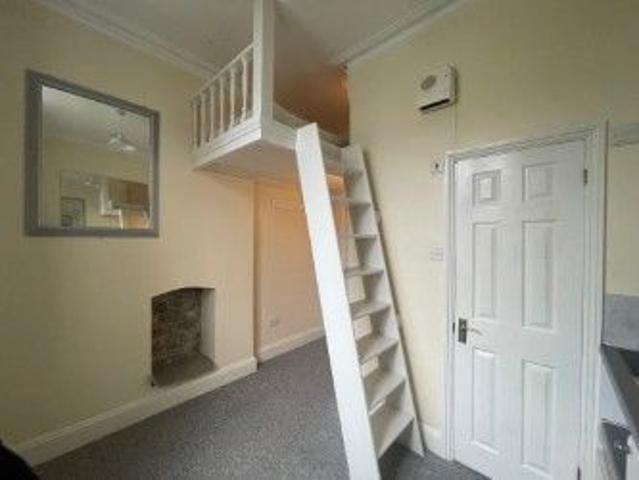 First Avenue, Hove Rl0080 BN3, Studio to rent, £750 pcm | PrimeLocation