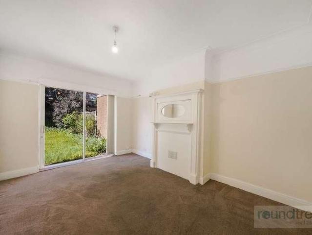 First Avenue, Hendon, NW4