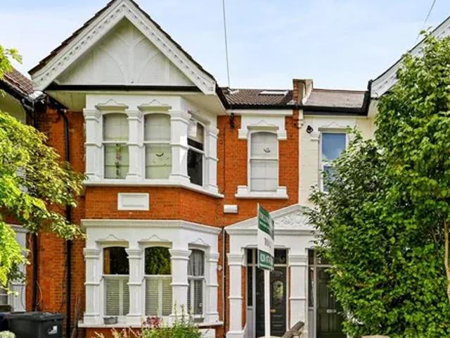 First Avenue, London, W3 7JP, United Kingdom | 2 bed apartment for rent #131104735 | Rentberry