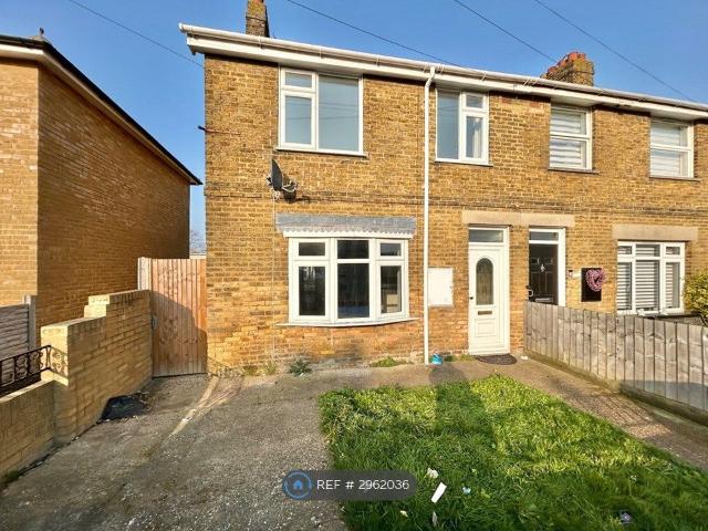 First Avenue, Sheerness ME12, 3 bed end terrace house to rent, £1,375 pcm | PrimeLocation