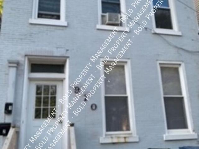 First floor 3 bedroom with laundry