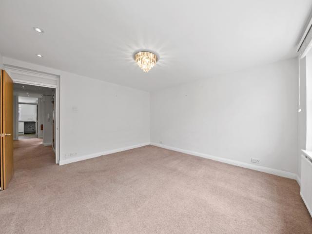 First Floor Apartment for Rent in London, W1U