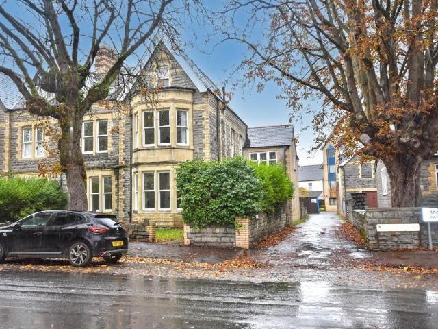 First Floor Apartment Rear, 13. 3 bed house to rent £1,295 pcm £299 pw
