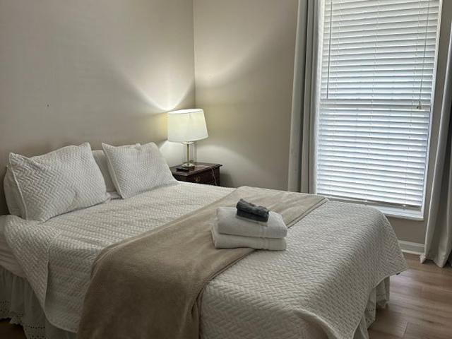 First Floor Bedroom for Rent miles to Ford Kentuc