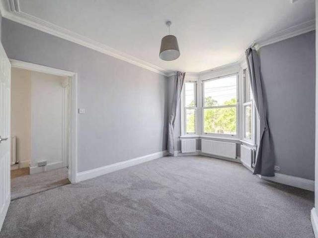 First Floor Flat, Malden Hill Gardens, New Malden, KT3
