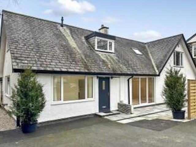 First Floor Flat At Yewgarth, New Road, 2 Bedroom Flat