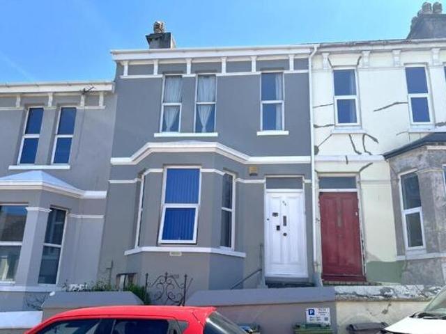 First Floor Flat, Furzehill Road, 1 Bedroom Apartment
