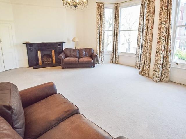 First Floor Flat, 119 Warwick Avenue, London, W9 2PP