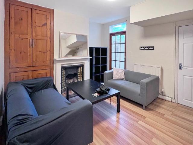 First Floor Front Room Double, 4 Leopold Street, Oxford OX4 1PS