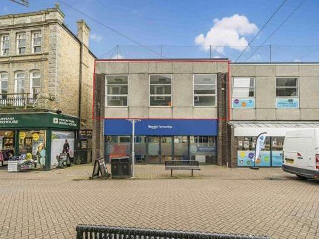First Floor Offices, Bank Street, Office To Lease