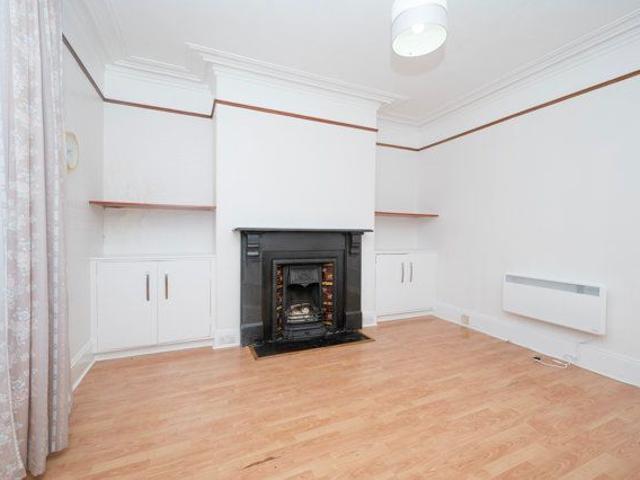 First Floor Right, 79 Kimberley House, Walker Road, AB11 8DJ, Aberdeen