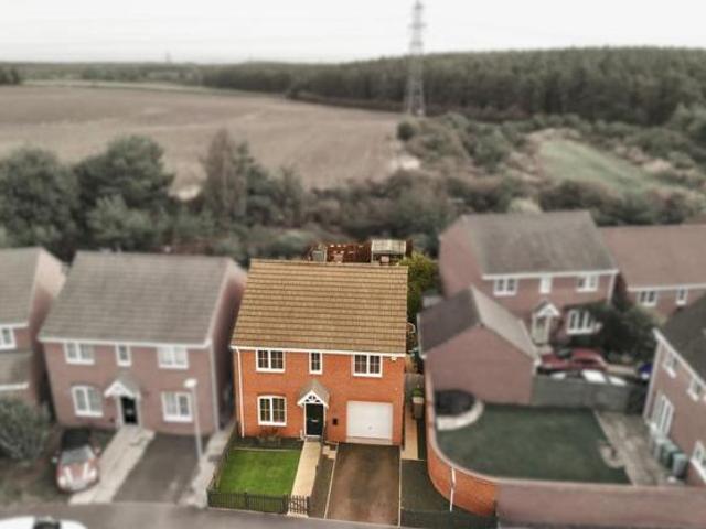 First Oak Drive, Clipstone Village, 4 Bedroom Detached