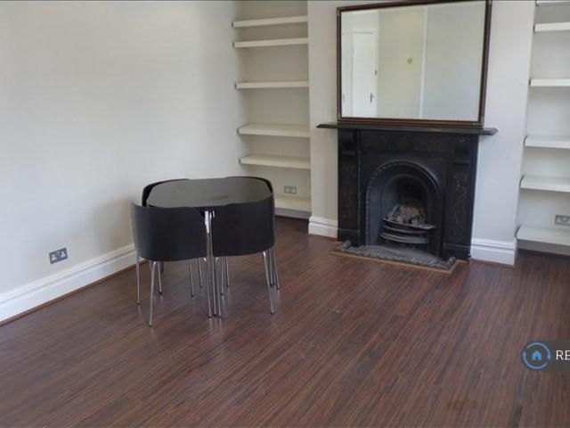 First & Second Floor, London, N1 2 bed flat to rent £2,750 pcm £635 pw