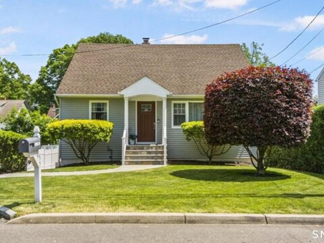 First St, Fairfield, Home For Sale