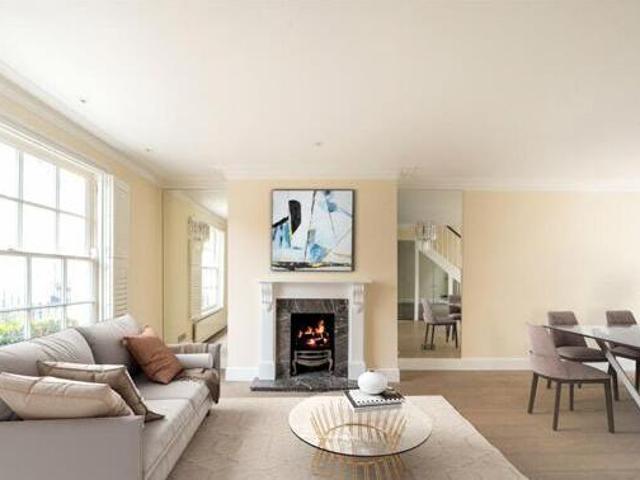 First Street, London, 3 Bedroom Terraced