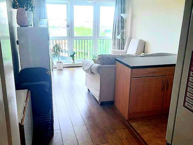 Fisgard Court, Admirals Way, Gravesend DA12, 2 bed flat to rent, £1,400 pcm | PrimeLocation