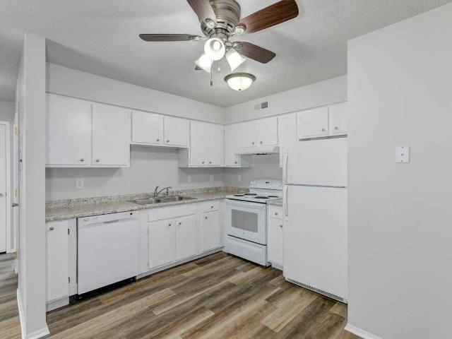 Fish Creek Apartments in Norwalk, IA! 1 Bedroom Apartment for Rent at 901 E 17th St, Norwalk, IA 50211