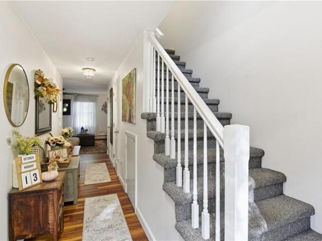 Fish Rd Unit,tiverton, Home For Sale