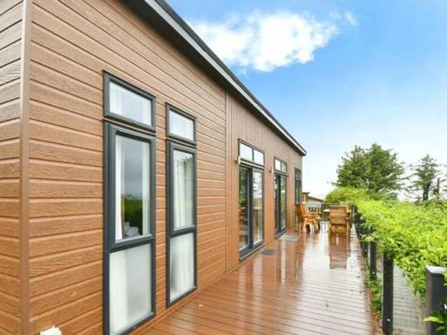 Fishguard Bay Resort, Pembrokeshire, 2 Bedroom Bungalow