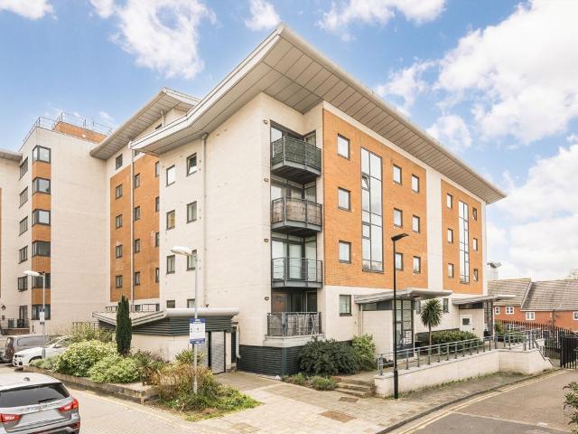 Fishguard Way, Gallions Reach E16, 1 bed flat to rent, £1,500 pcm | PrimeLocation