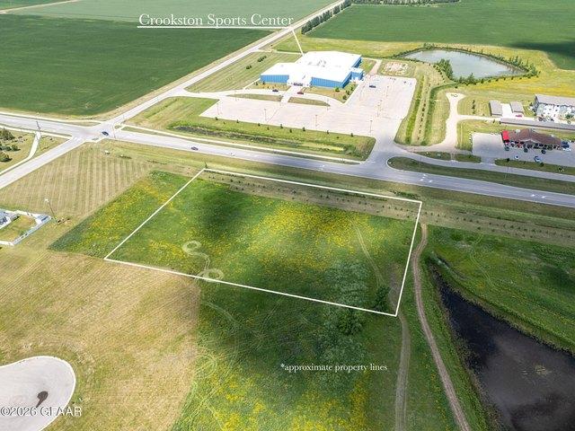 Fisher Ave, Crookston, MN 56716