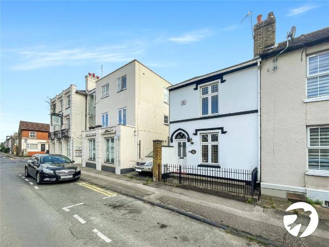 Fisher Street, Maidstone, Kent ME14, 2 bed end terrace house to rent, £1,300 pcm | PrimeLocation