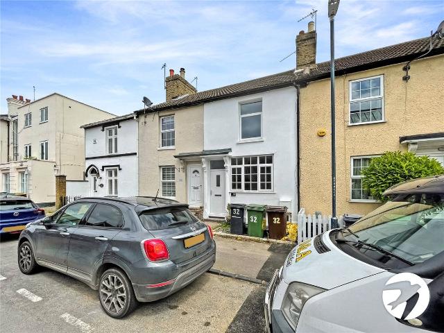 Fisher Street, Maidstone, Kent ME14, 2 bed terraced house to rent, £1,350 pcm | PrimeLocation