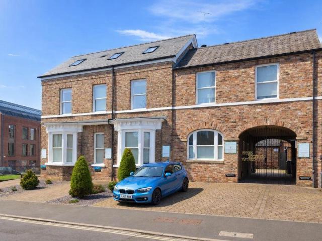 Fishergate, York 1 bed apartment to rent £1,150 pcm £265 pw
