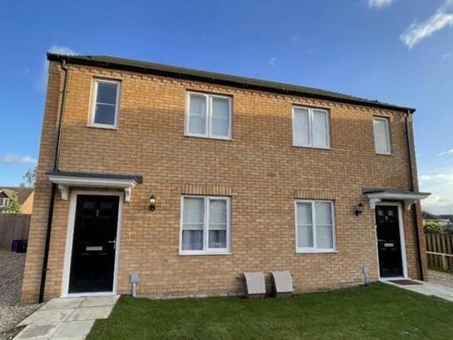 Fisherman Road, Boston, 2 Bedroom End