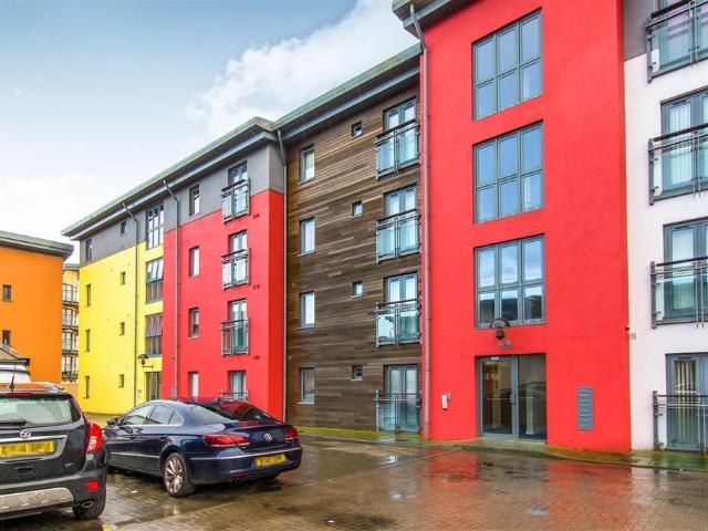 Fishermans Way, SWANSEA, SA1 2 bed flat to rent £1,150 pcm £265 pw