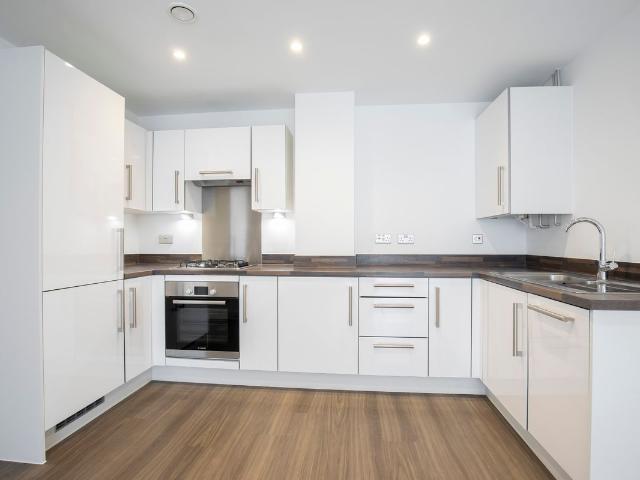 Fishers Lane, Cheltenham GL52, 2 bed flat to rent, £1,300 pcm | PrimeLocation