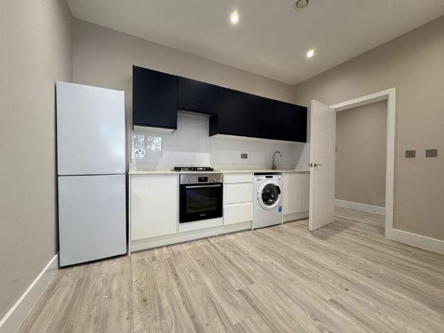 Fishponds Road, Wokingham