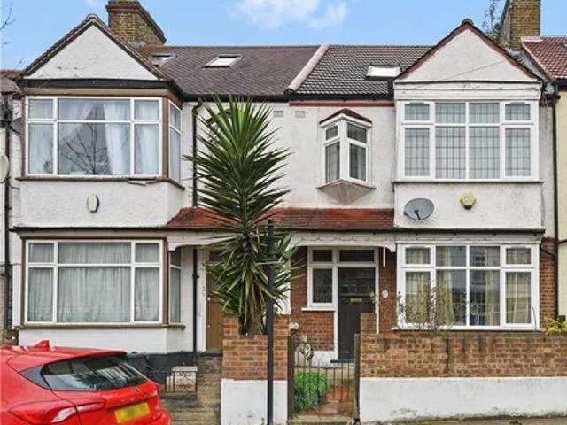 Fishponds Road, London, SW17 7LQ, United Kingdom | 3 bed townhouse for rent #140657084 | Rentberry