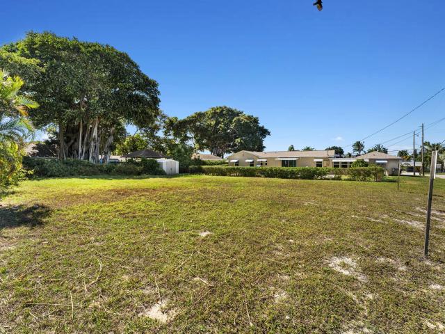 Fittin Ct, Lake Worth, FL 33461 | MLS #R11161