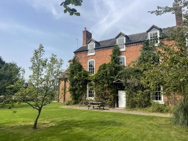 Fitz, Shrewsbury 5 bed detached house to rent £1,950 pcm £450 pw