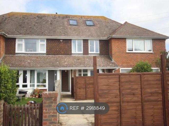 Fitzgerald Avenue, Seaford BN25, 2 bed maisonette to rent, £1,300 pcm | PrimeLocation