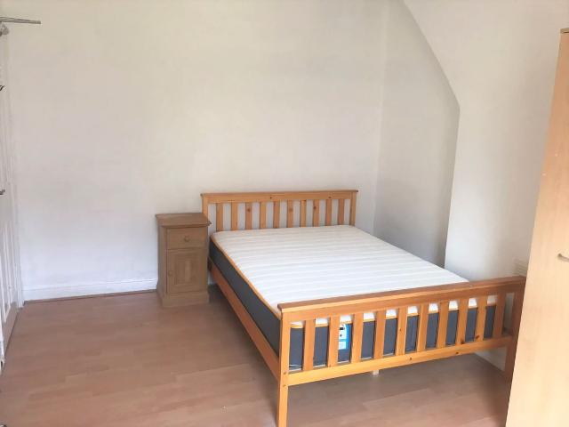 Fitzhamon Embankment, Cardiff CF11, Room to rent, £500 pcm | PrimeLocation