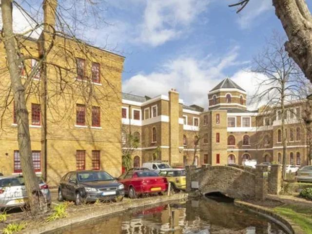 FitzHerbert Walk, London, W7 2PE, United Kingdom | 2 bed apartment for rent #167545937 | Rentberry
