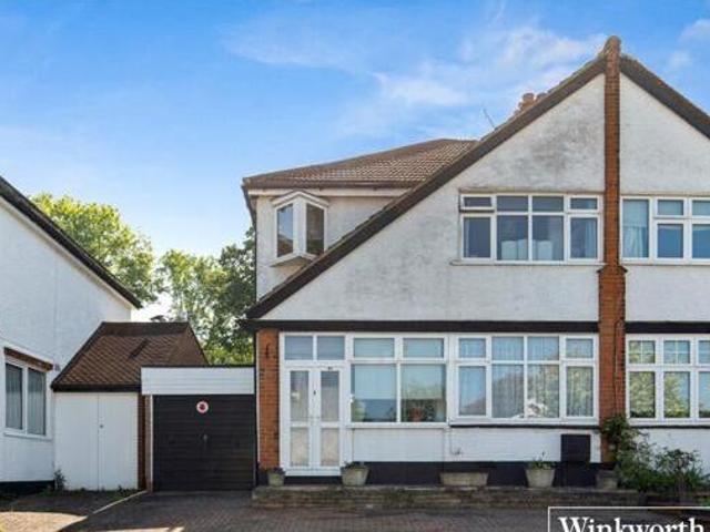 Fitzjohn Avenue, High Barnet, 3 Bedroom Semi detached