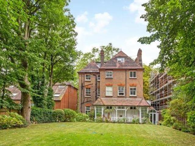 Fitzjohns Avenue, Hampstead, 2 Bedroom Flat