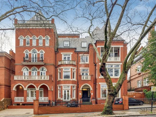 Fitzjohns Avenue, Hampstead, NW3