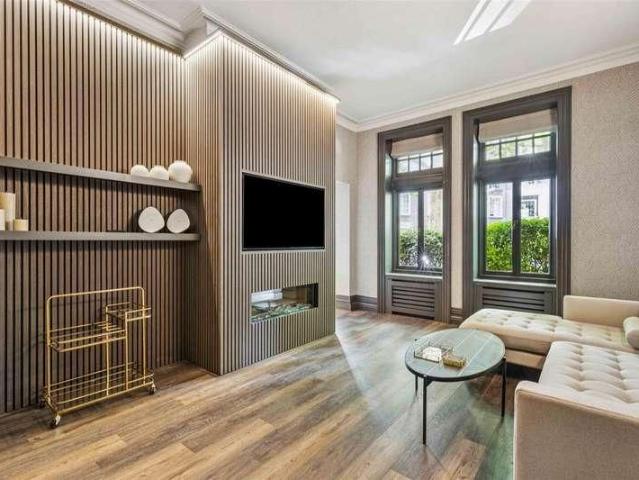 Fitzjames Avenue, London, W14