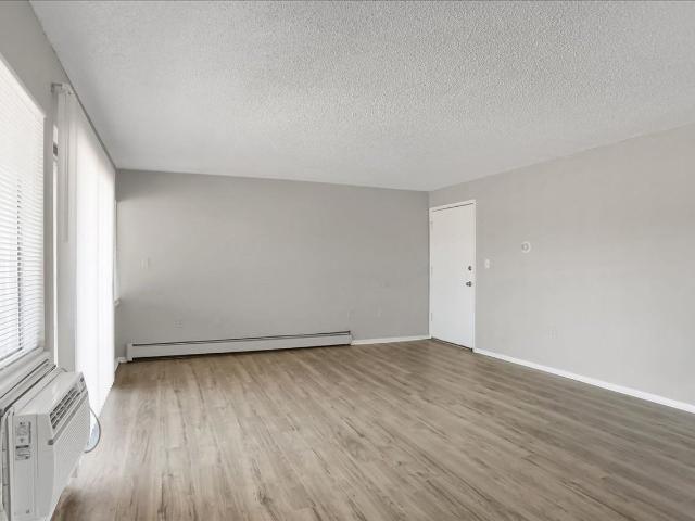 Fitzsimmons Junction 2 Bedroom Apartment for Rent at 14155 E Montview Blvd, Aurora, CO 80011 Sable Altura Chambers